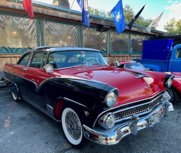 Bentley's Saloon | Arundel, Maine| Car Shows